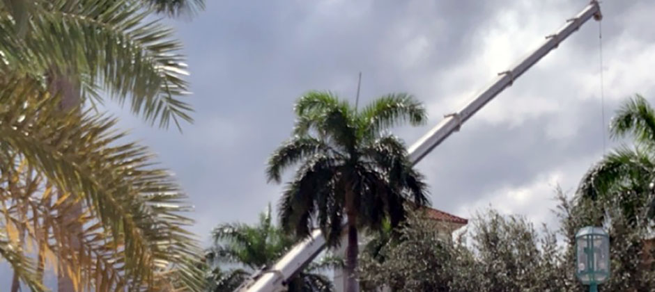 Hunter Merchant | Specialized Hauling, Rigging, Crane Service