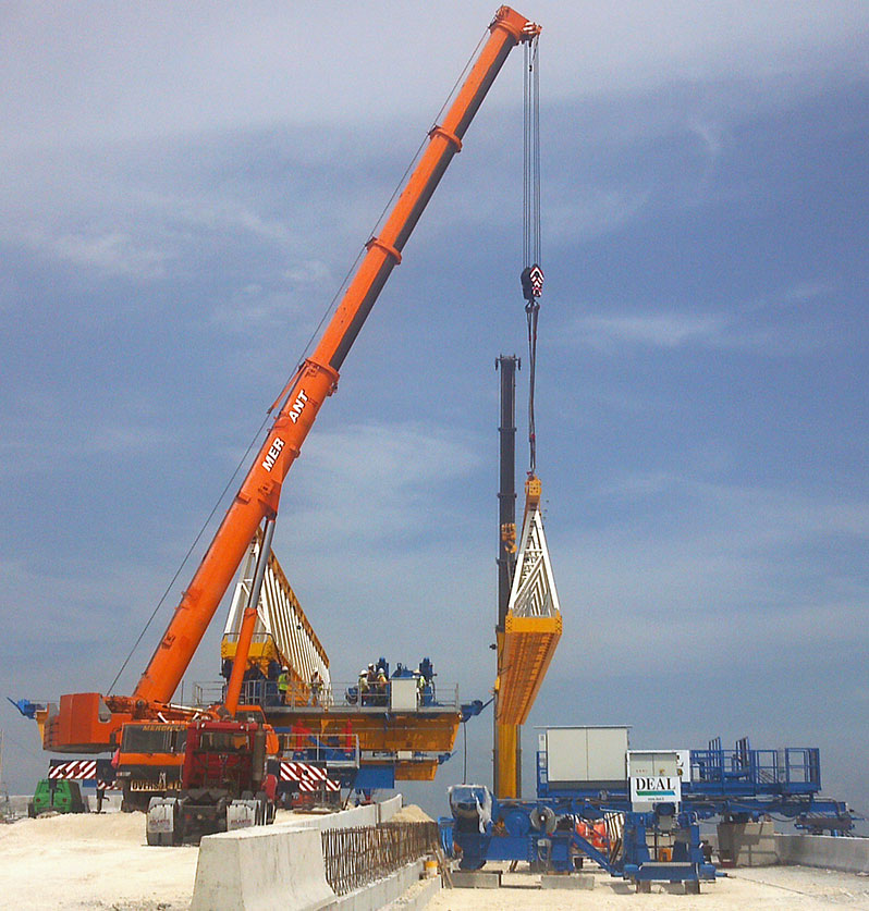 Hunter Merchant | Specialized Hauling, Rigging, Crane Service