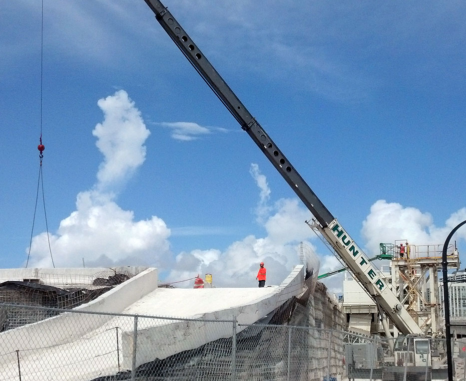 Hunter Merchant | Specialized Hauling, Rigging, Crane Service