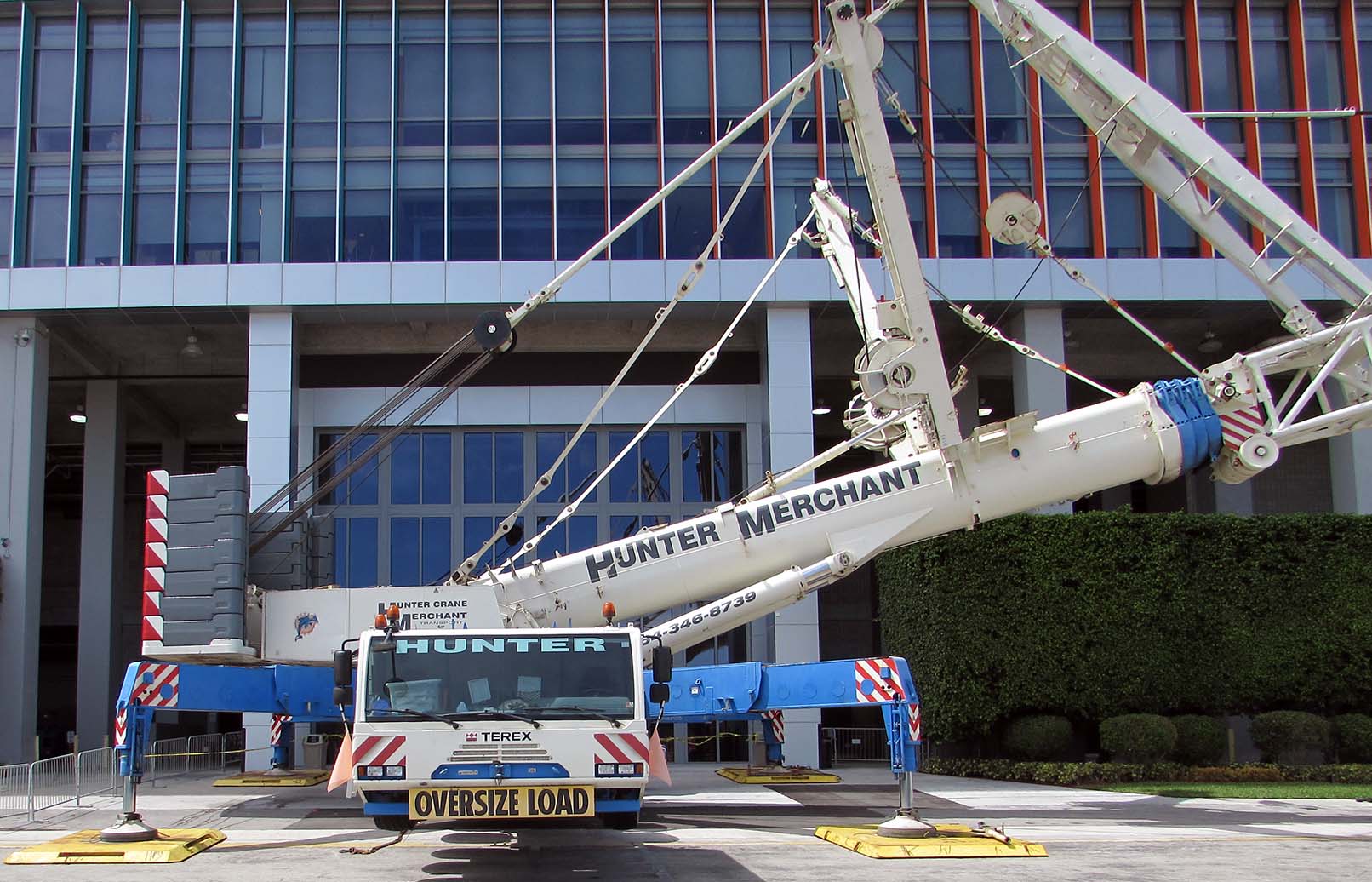 Hunter Merchant | Specialized Hauling, Rigging, Crane Service
