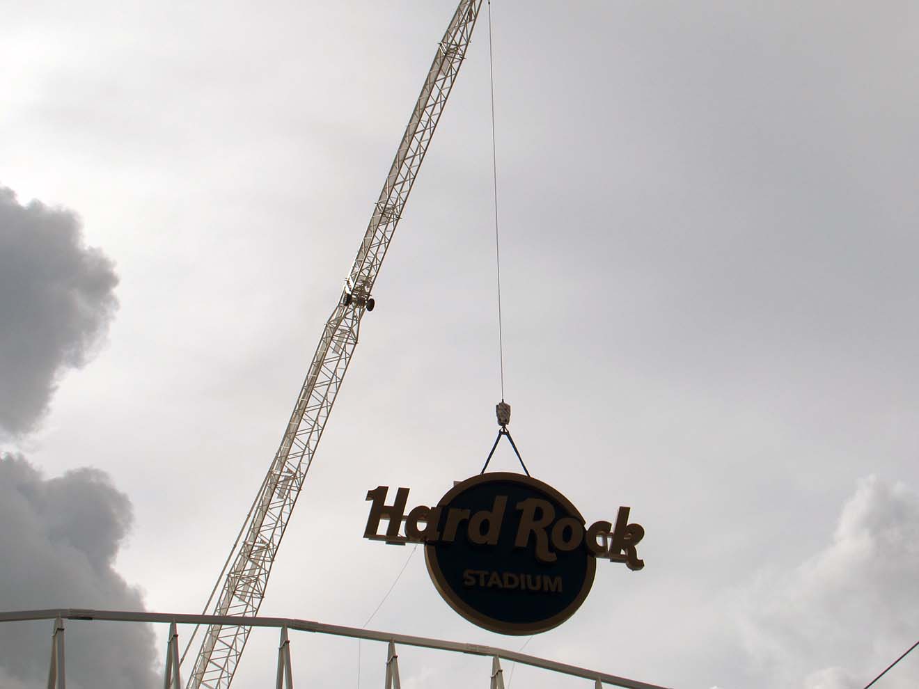 Hunter Merchant | Specialized Hauling, Rigging, Crane Service
